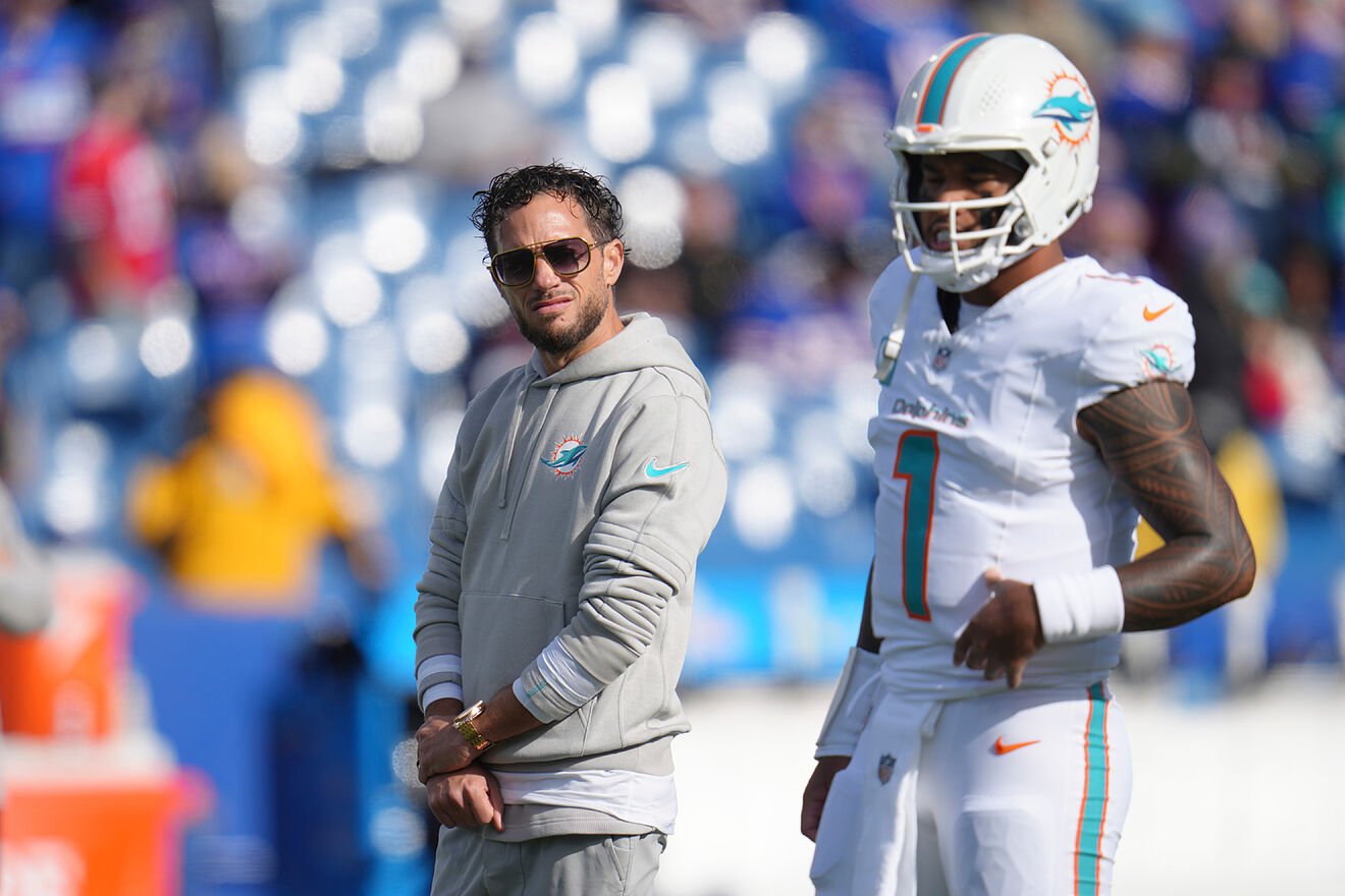 Dolphins routed by Colts in opener as McDaniel takes aim at Tagovailoa over poor play | Marca