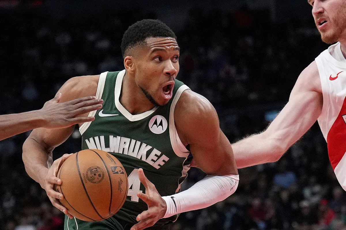 Giannis Antetokounmpo brushes off stitches, Bucks stay hot against Raptors | Marca
