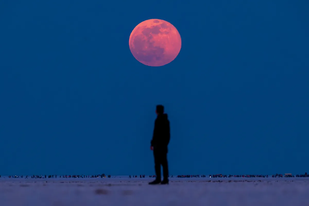Blood Moon: Why does the Moon turn red during a total lunar eclipse ...