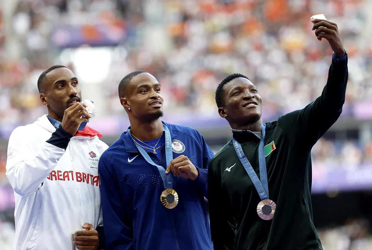 How much money do athletes get from winning a medal at the Olympics ...