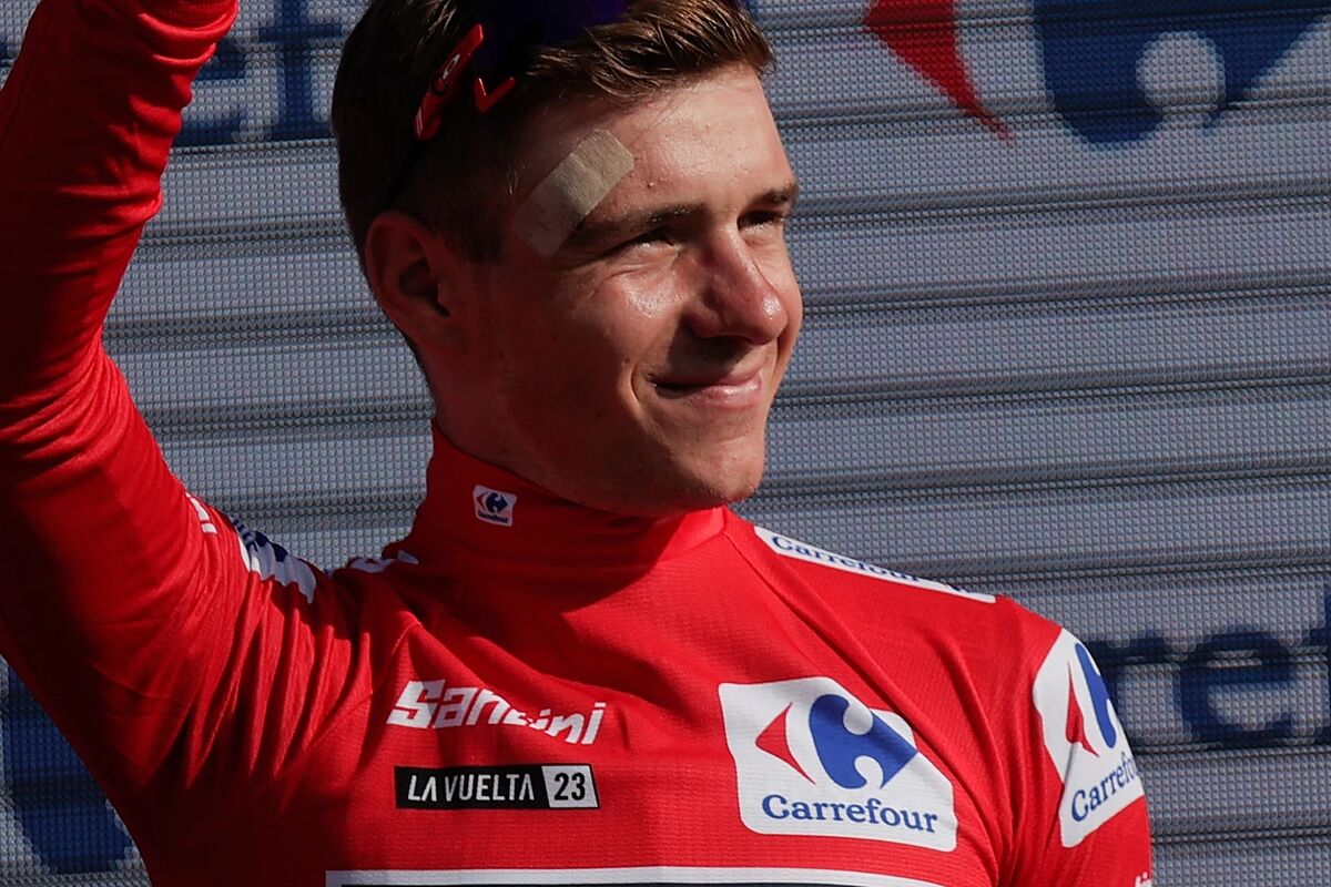 Vuelta a España 2023: Un virus amenaza al equipo del líder Remco ...