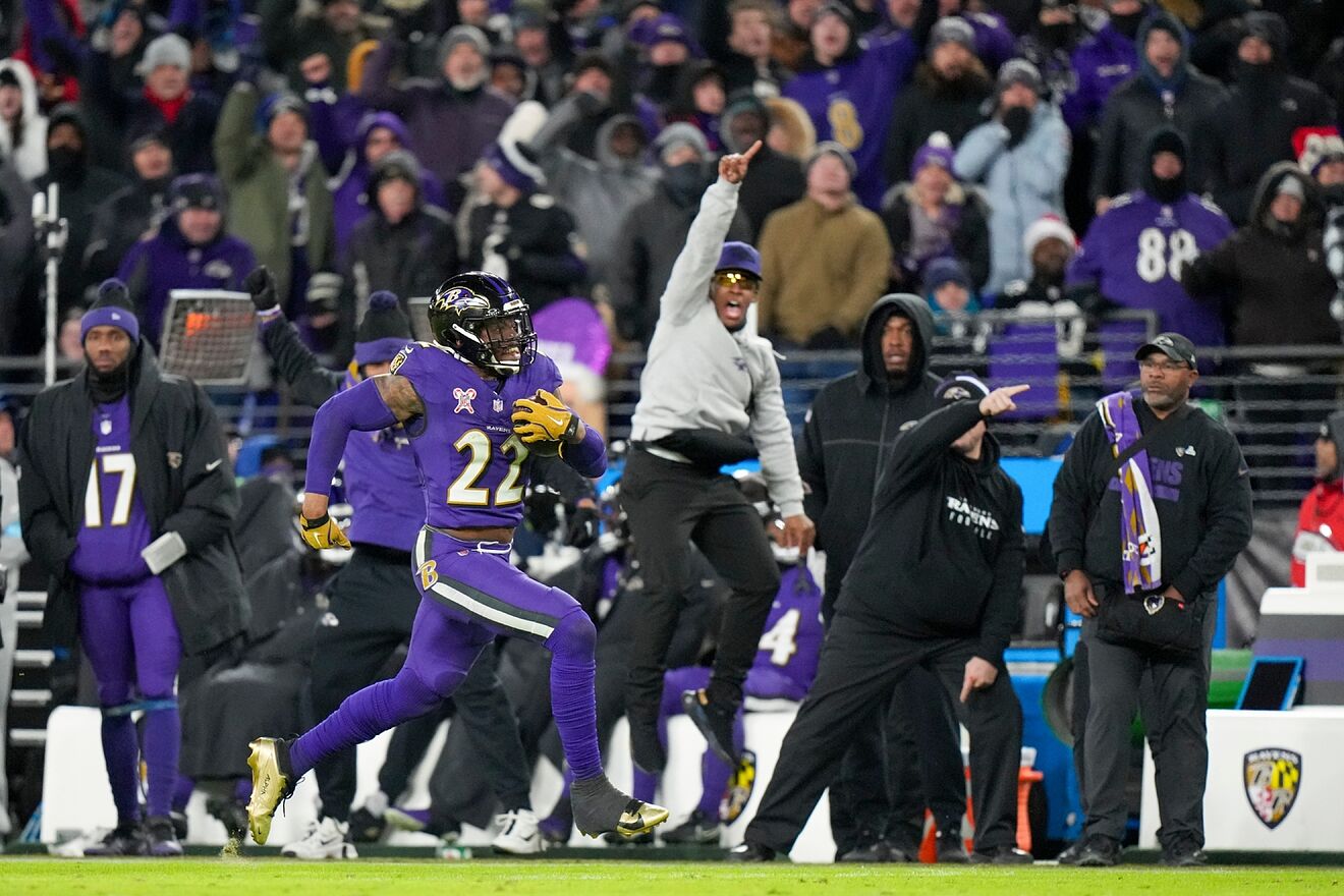 Ravens clinch a playoff spot after crushing Steelers, still alive in ...