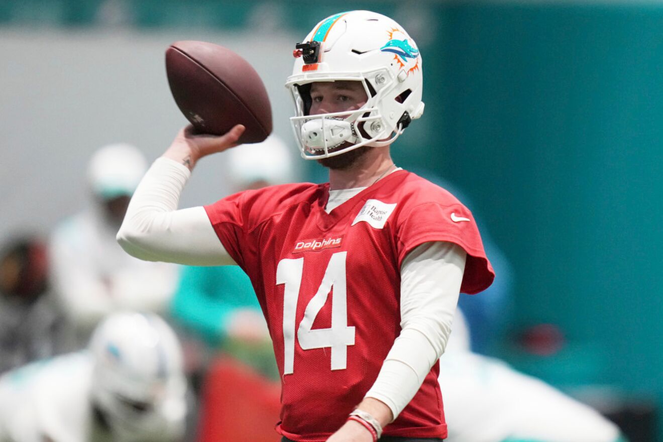 Quinn Ewers is making waves with Miami Dolphins and is considered a ...