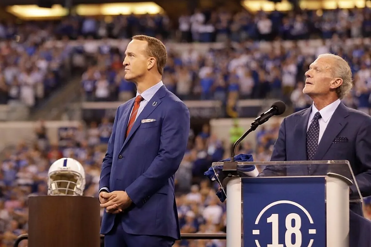 Peyton Manning's moving words to Jim Irsay after Colts owner's death | Marca