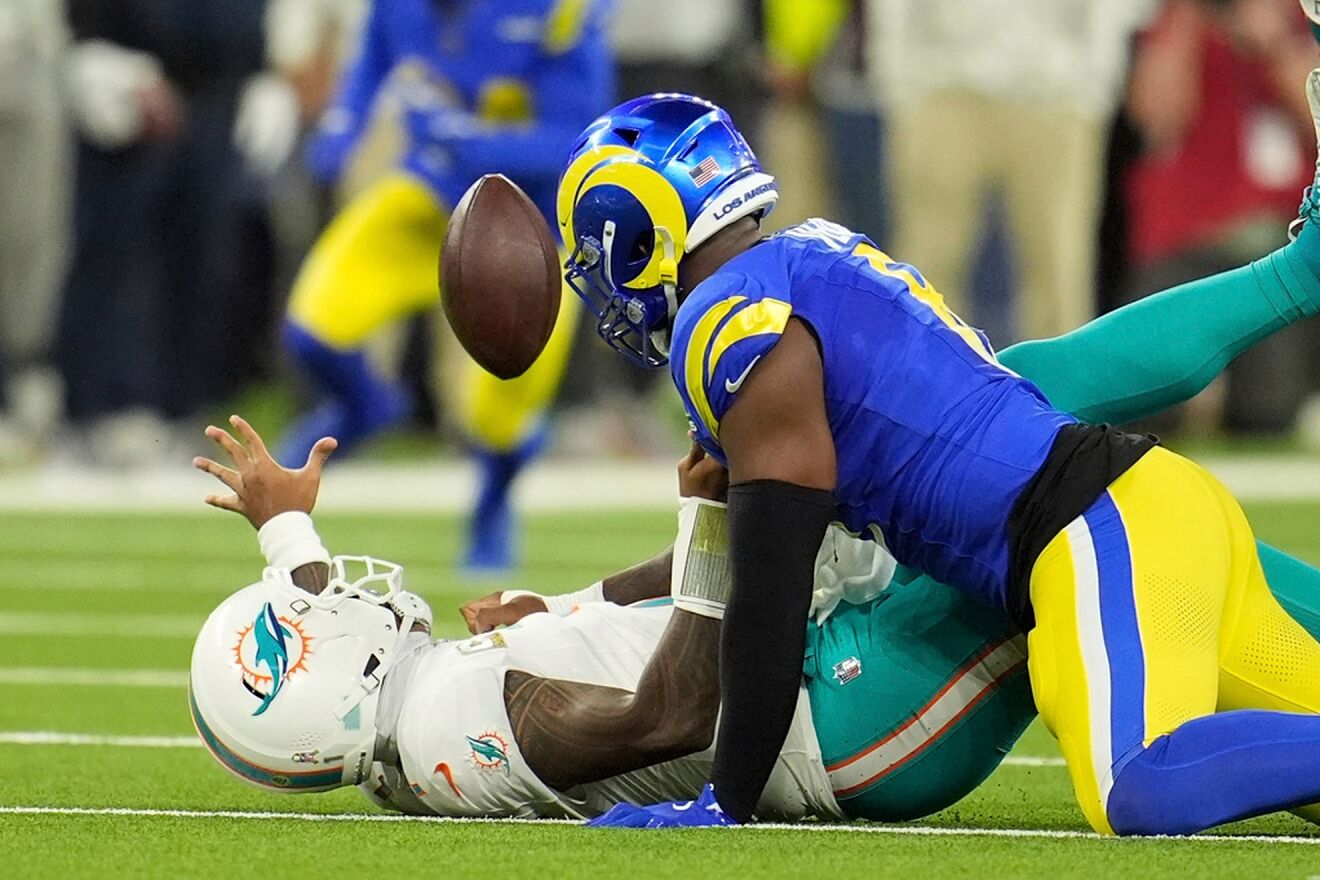 Tua Tagovailoa's risky tackle against Rams has fans holding their ...