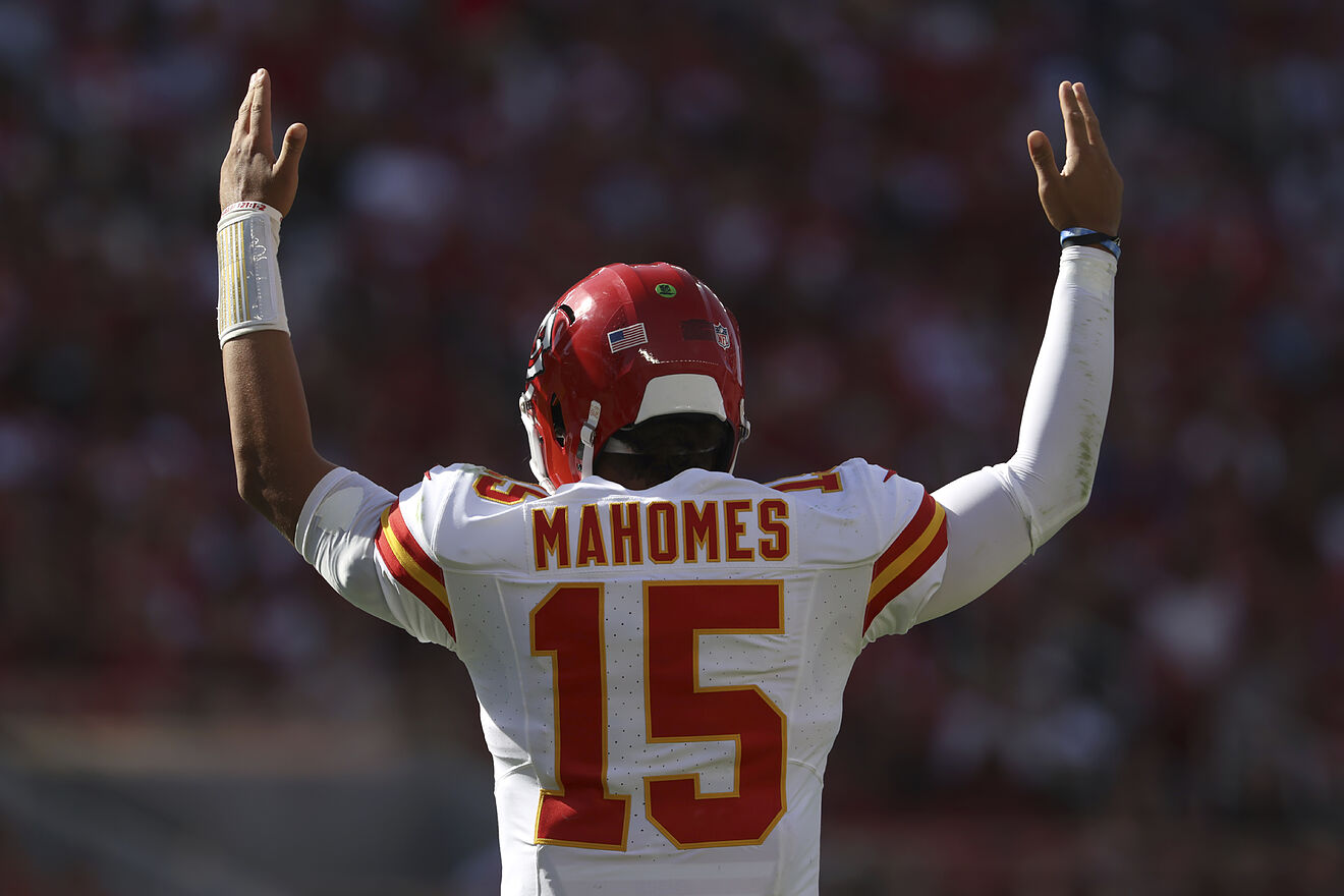 Patrick Mahomes silences critics as he takes advantage of his 'Dad Bob ...