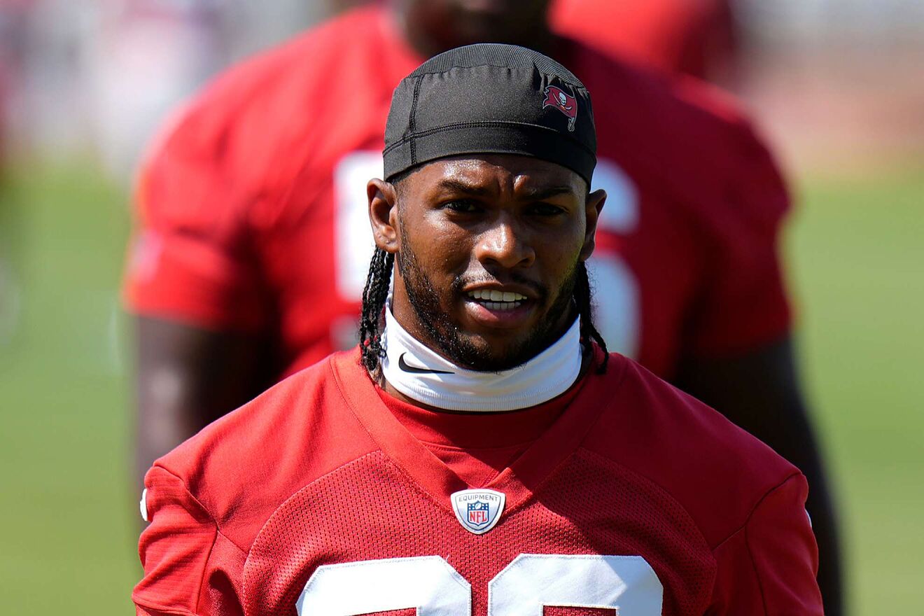 Antonio Brown blasts Deion Sanders' kids following Shilo's Bucs exit | Marca