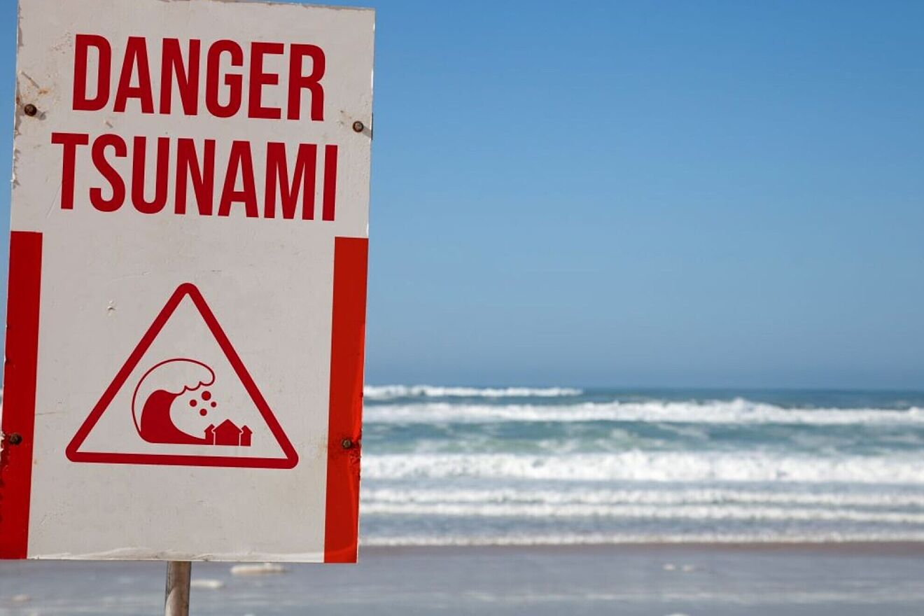 Tsunami Warning: Which US states are issuing alerts after the 8.8 ...