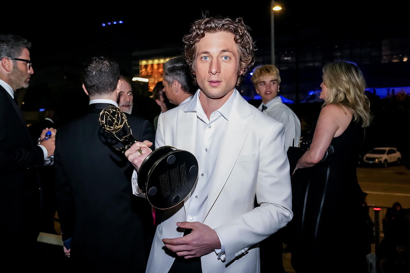 Jeremy Allen White and estranged wife Addison Timlin enjoy a day out ...