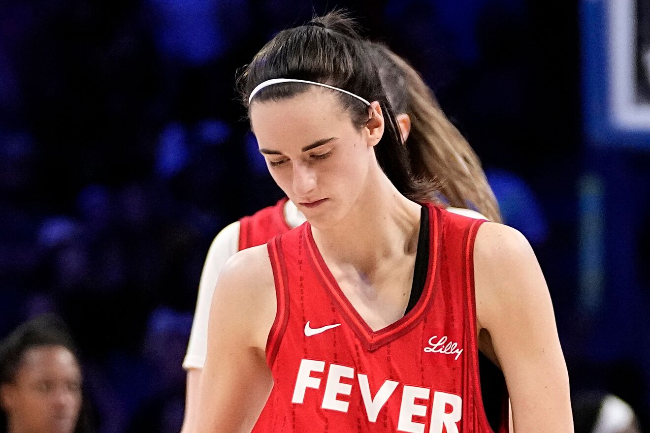 Cailtin Clark's heart-wrenching reaction steals spotlight in Fever's ...
