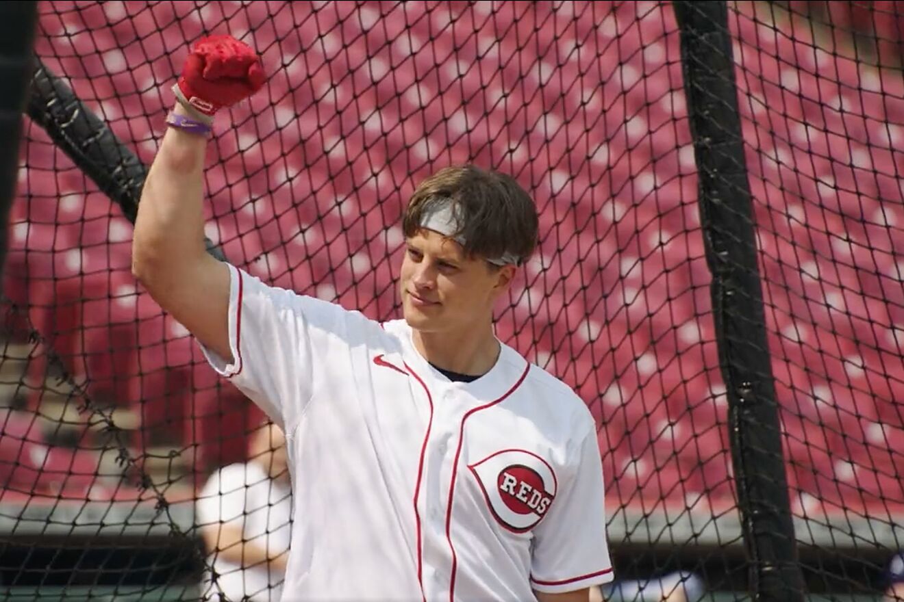 Bengals' star Joe Burrow shows off batting skills, hits bombs in Reds ...