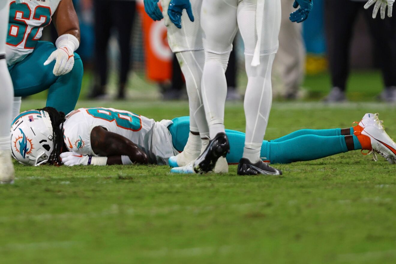 Dolphins-Jaguars preseason game ends early after Daewood Davis' injury ...