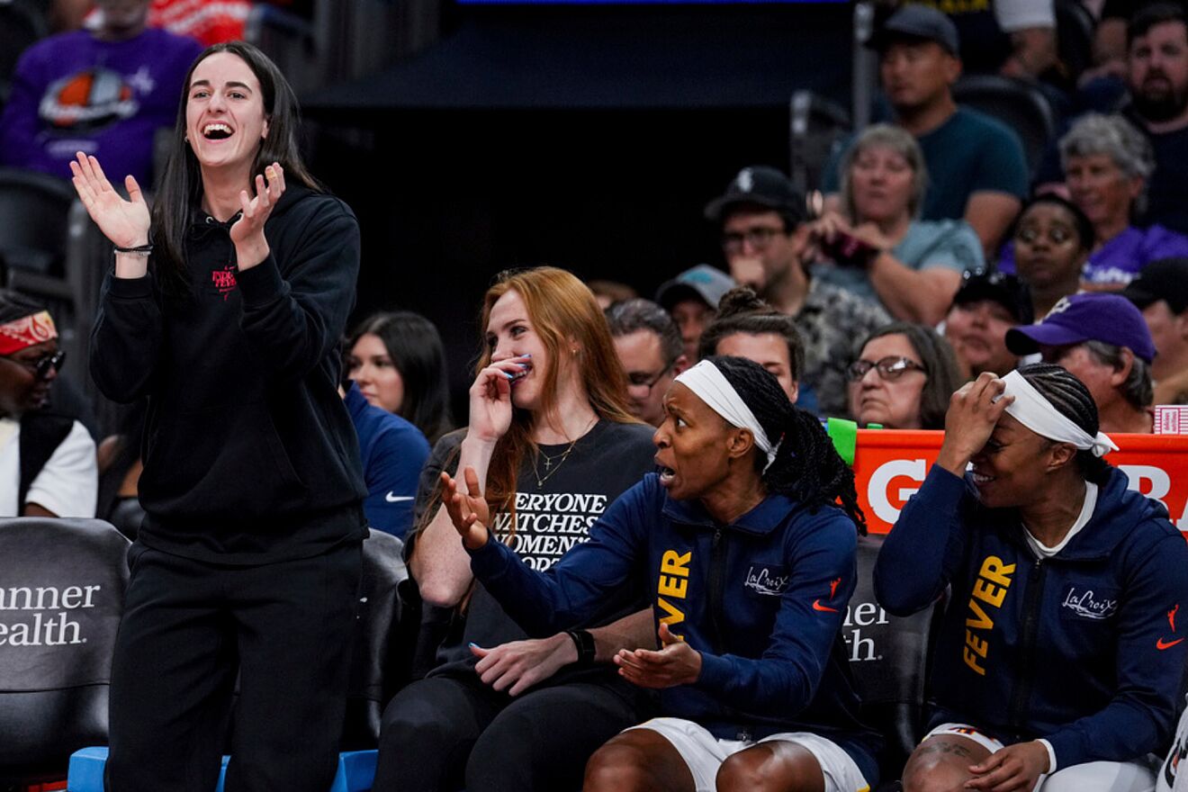 Indiana Fever fans reacted to Caitlin Clark's bold gesture after she ...