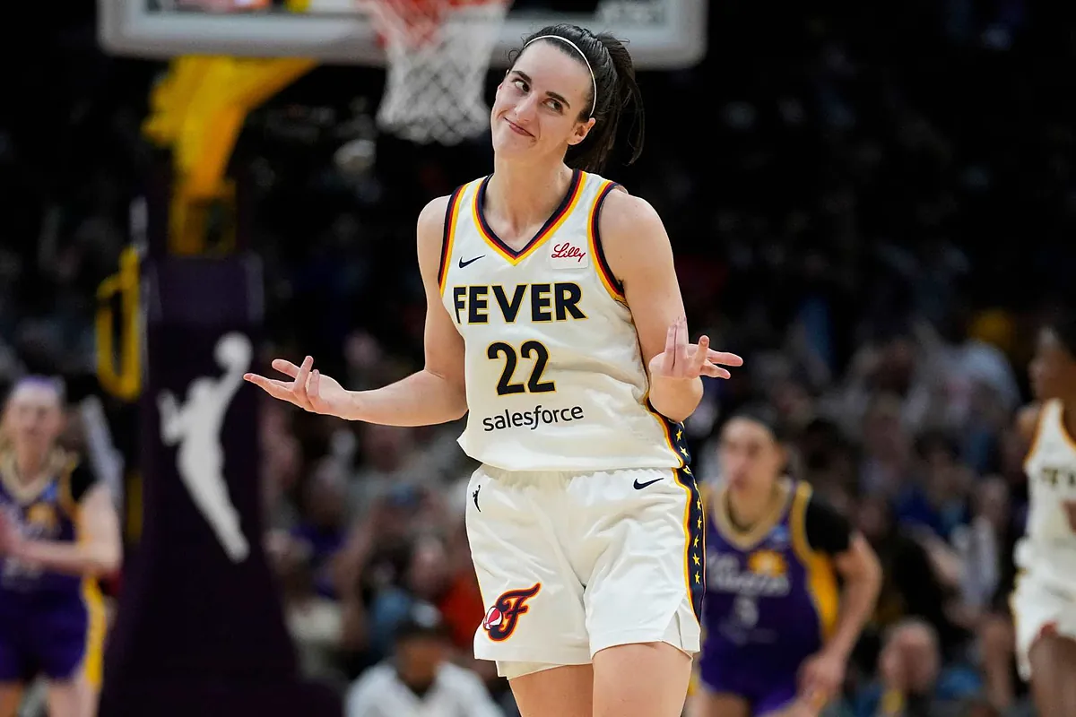 Caitlin Clark caught on video breaking unwritten rule against WNBA ...