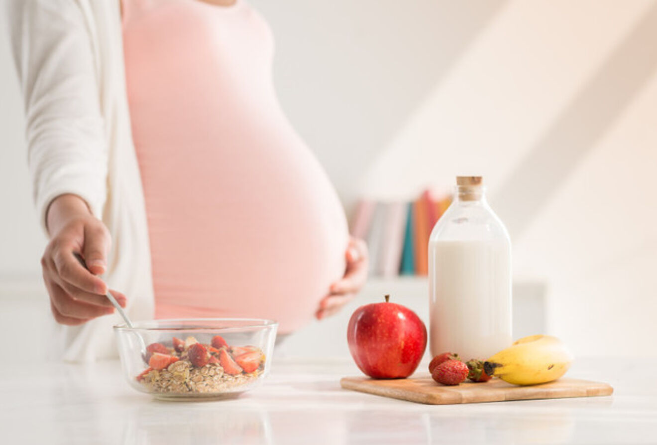 Nutrición para mujeres embarazadas: qué alimentos son esenciales para una gestación saludable ...