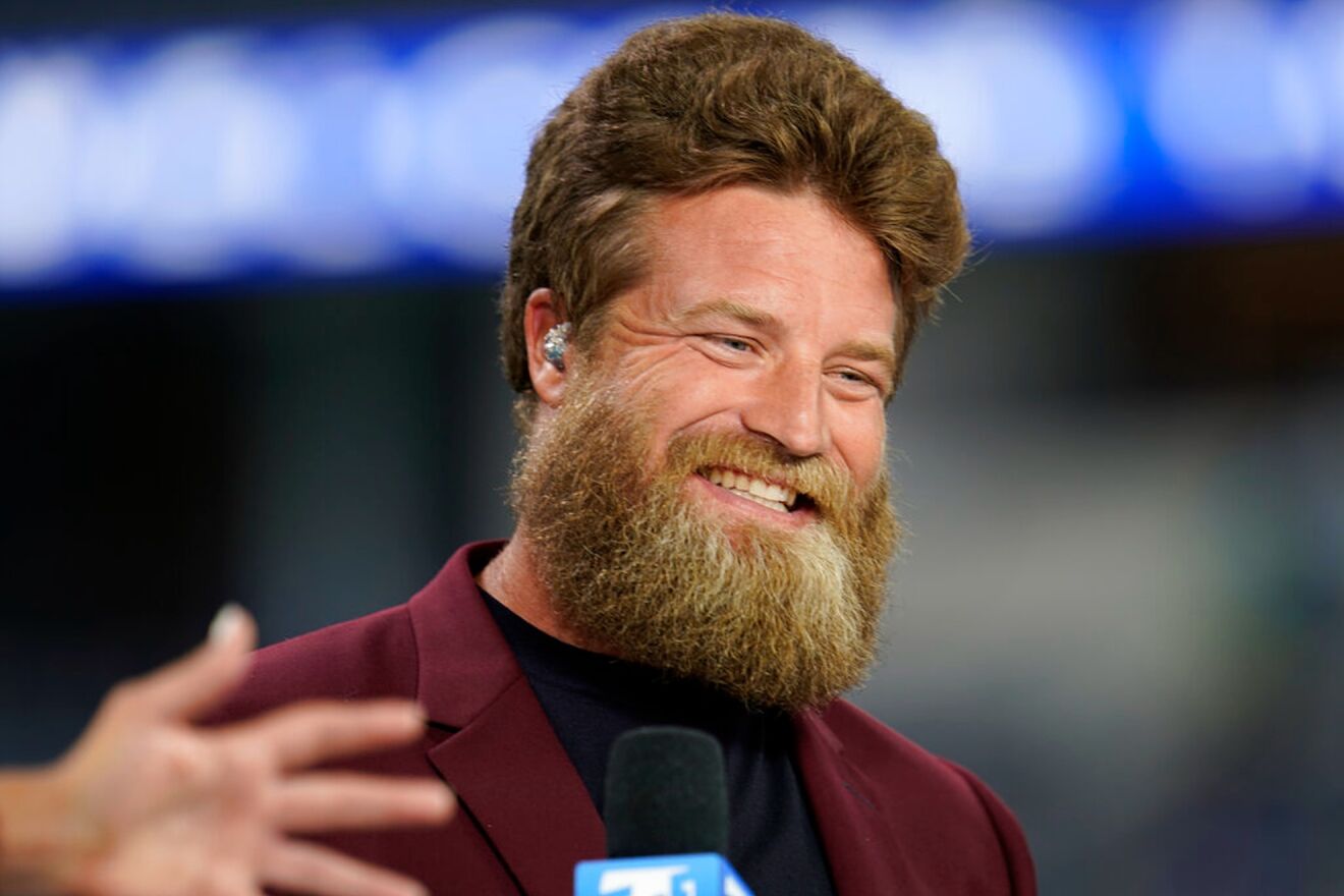 Ryan Fitzpatrick steps up for Bills rookie: The heartwarming gesture ...