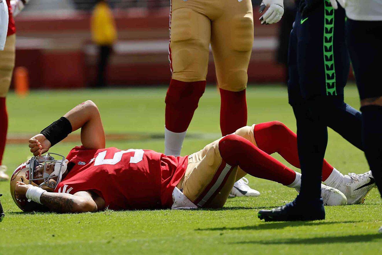 Trey Lance injury update: Terrible ankle fracture ends his season | Marca