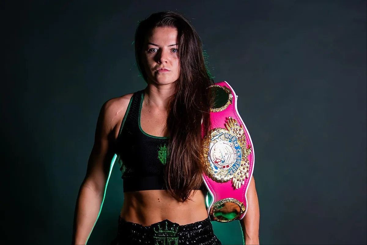 Sandy Ryan Net Worth: How much money has she earned from her boxing ...