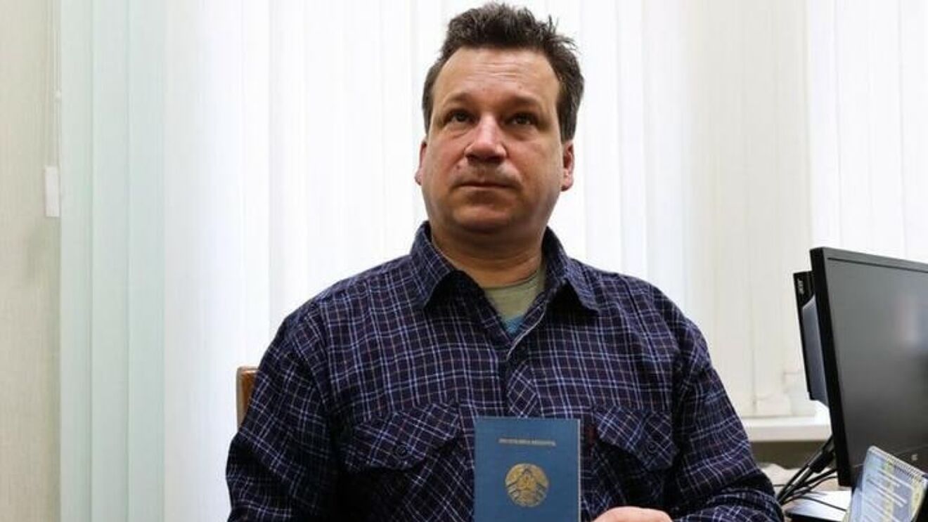January 6 Capitol rioter receives asylum in Belarus with his family | Marca