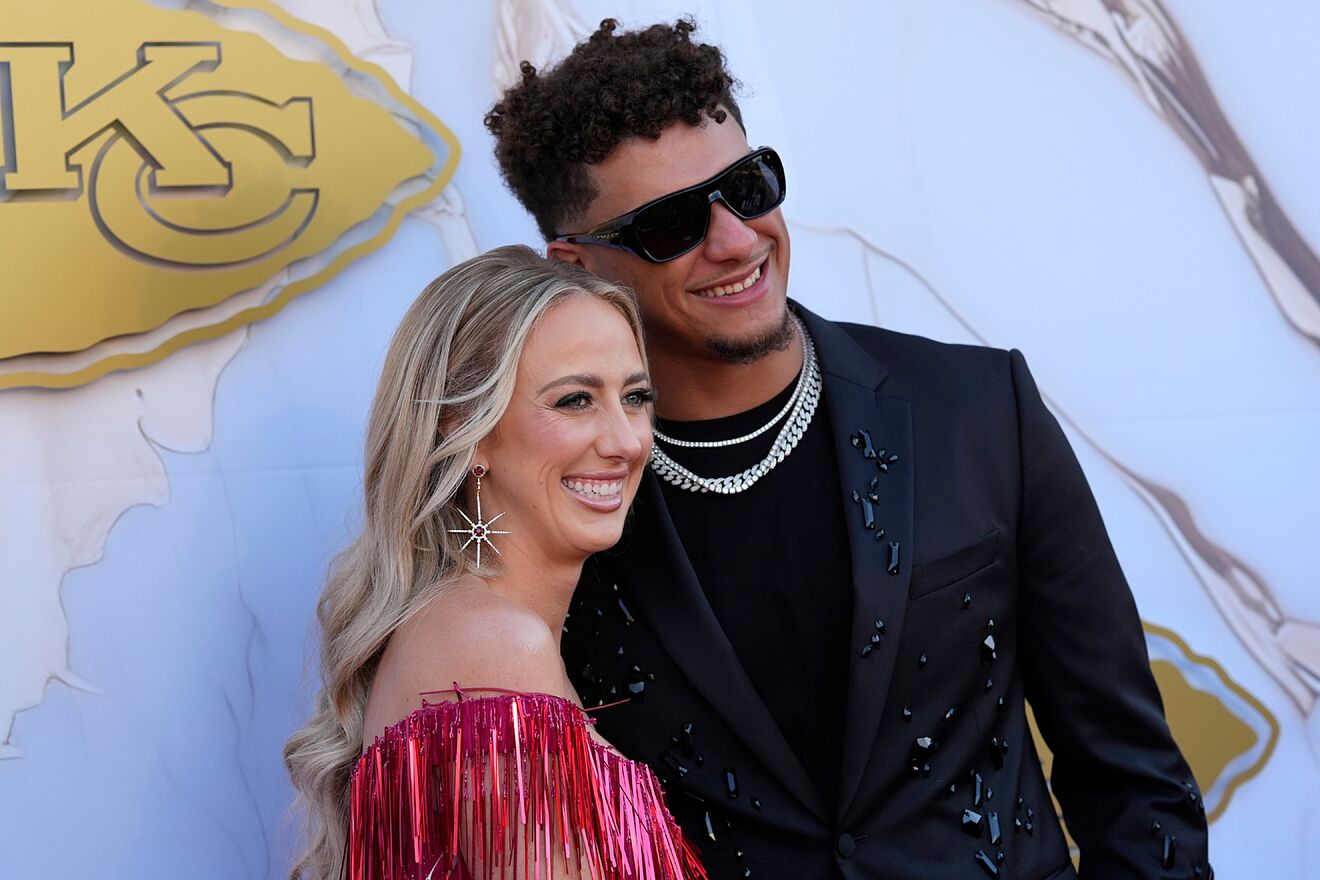Patrick Mahomes spoils Brittany and lets her indulge in junk food for ...