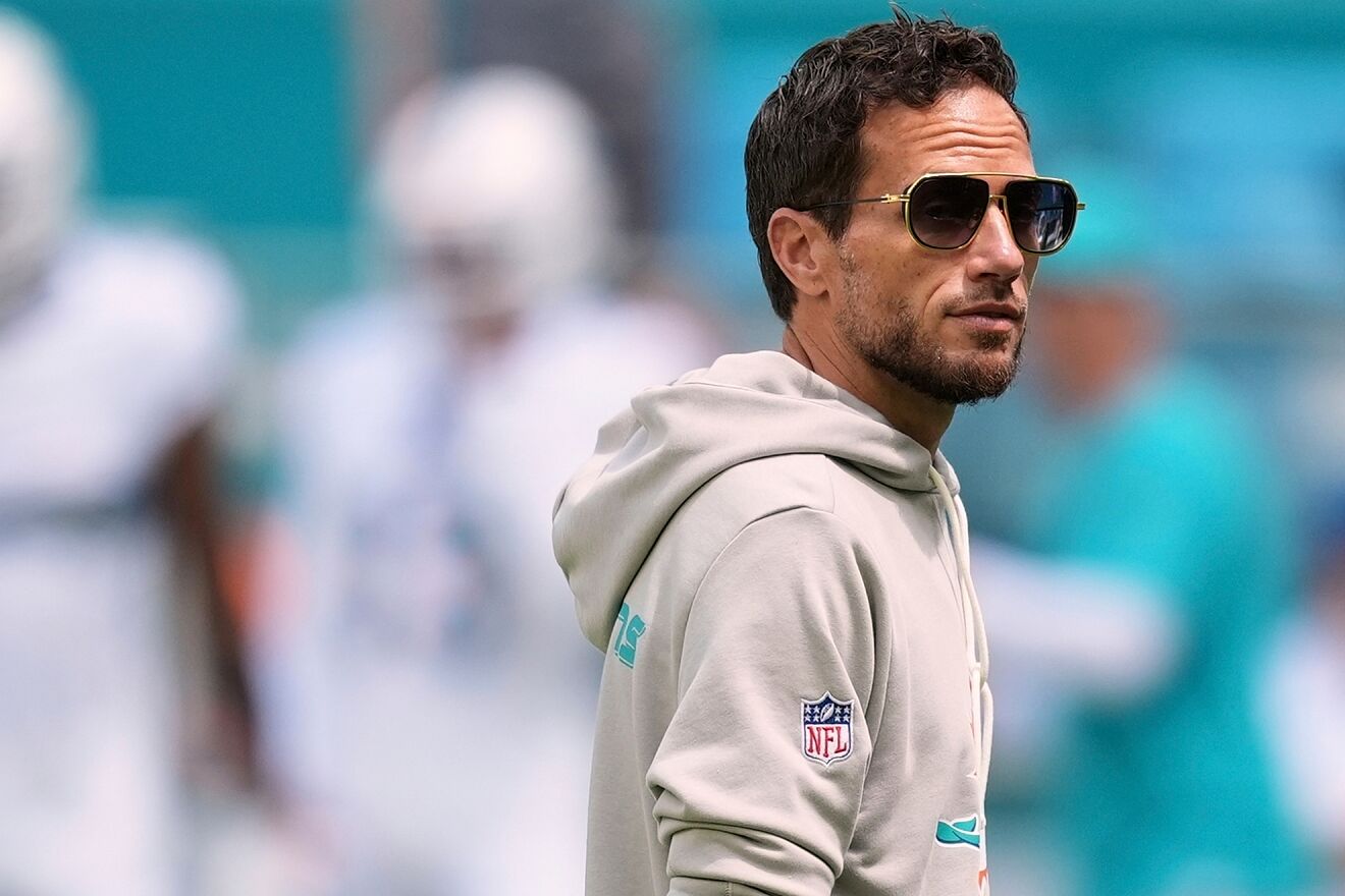 Dolphins player leaks Mike McDaniel's message after 0-2 start | Marca