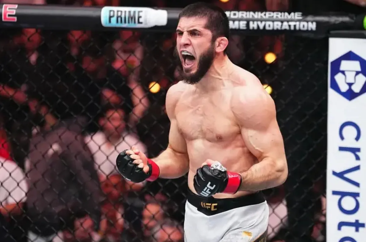 Khabib points the way to Makhachev... and his biggest rivals at ...