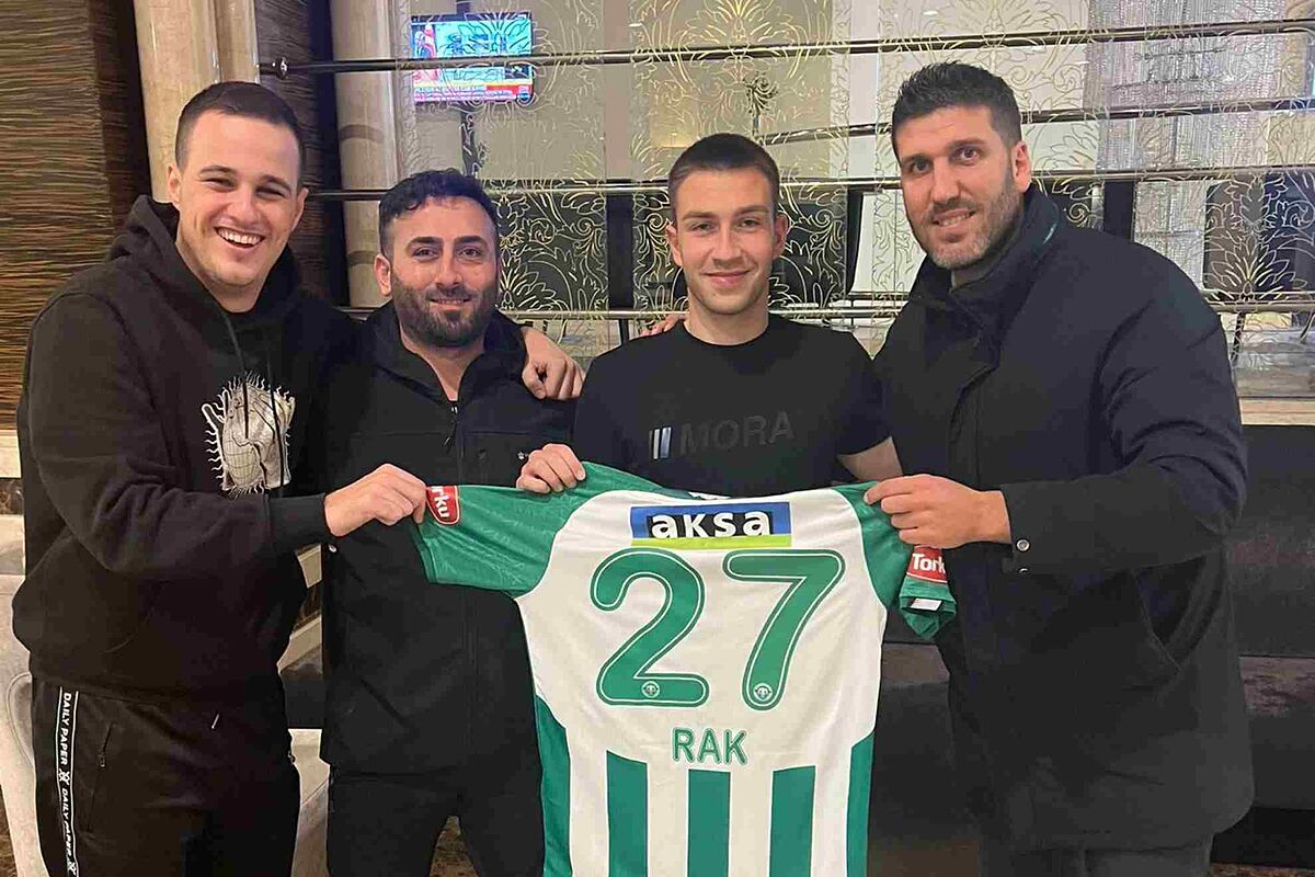El Konyaspor de Alejandro Pozuelo ficha a Niko Rak | Marca