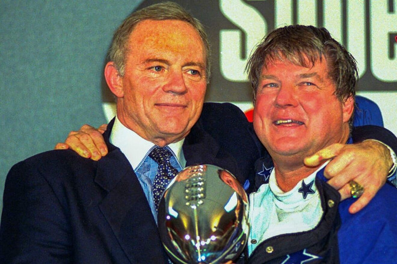 Former Cowboys player breaks silence: conflict between Jerry Jones and ...