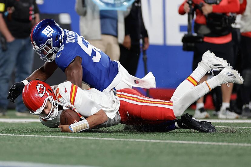 NFL highlights Patrick Mahomes' fumble during Chiefs' win over Giants ...
