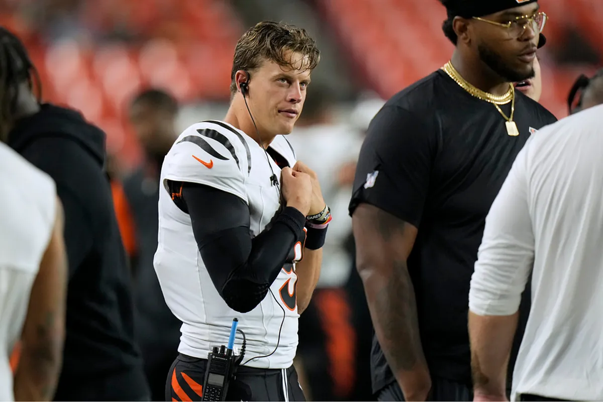 The Bengals' weak defense disgusts Ryan Clark. He says they are wasting ...