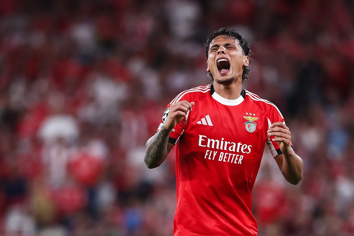 Richard Ríos, foco de las críticas en Portugal tras la derrota del Benfica en Champions ...