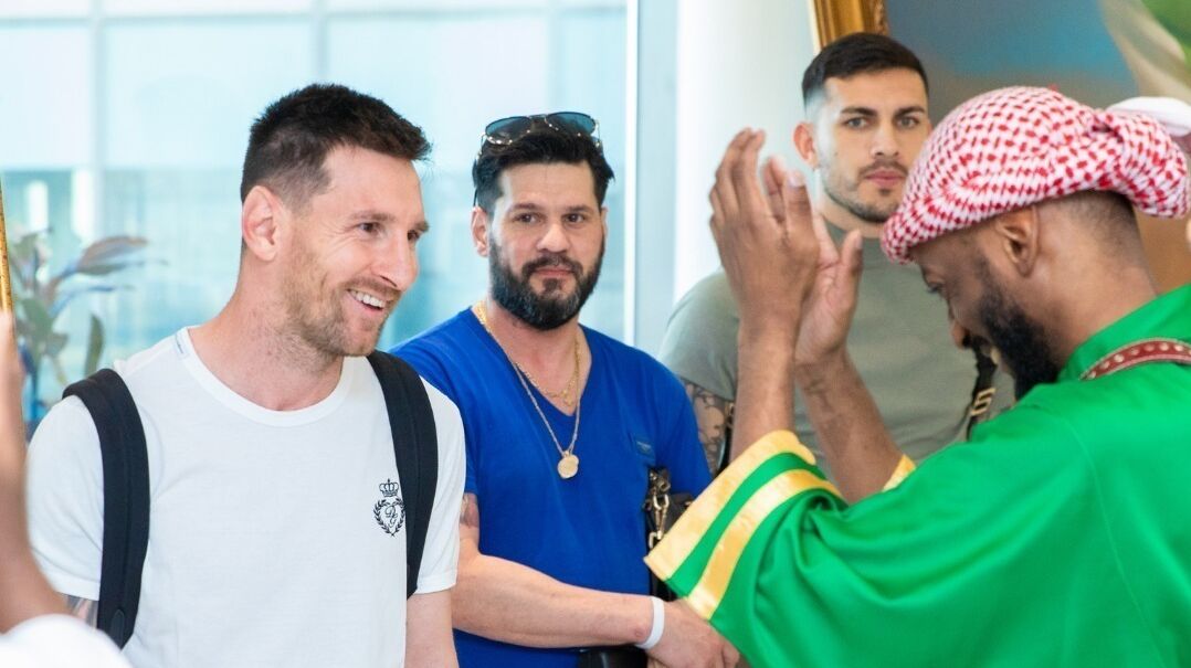 Messi and Fabregas holiday together on private island off Ibiza | Marca