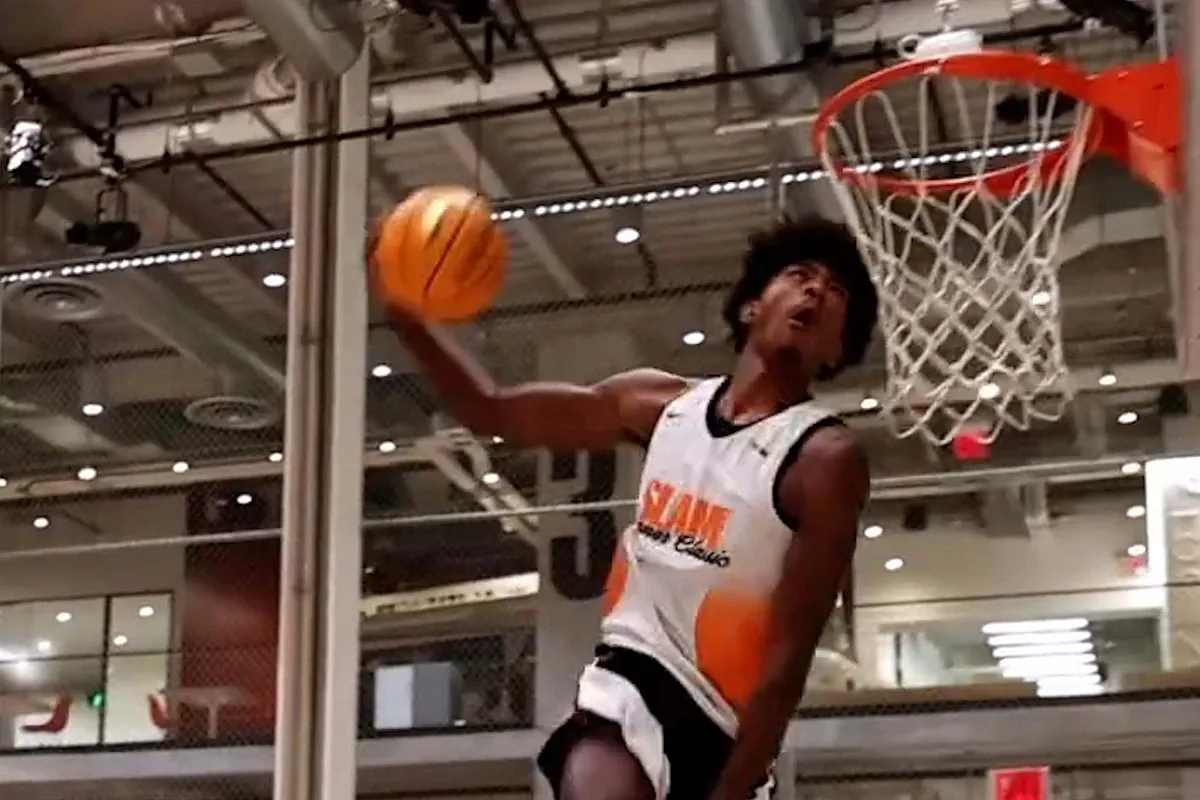 The best dunk of the summer is performed by son of 2-Time NBA Slam Dunk ...