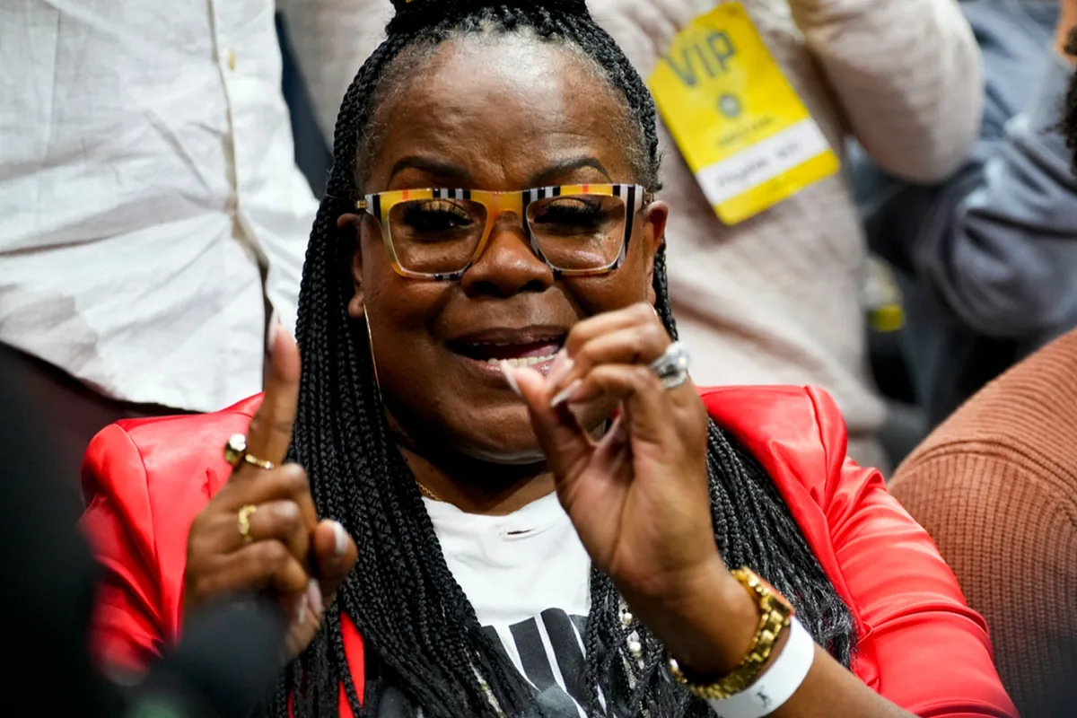 Sheryl Swoopes no longer thinks about Caitlin Clark or Angel Reese and ...