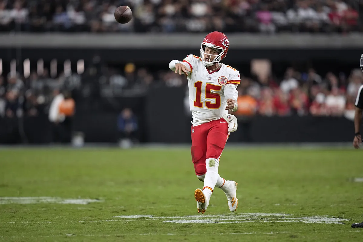 Patrick Mahomes sends clear warning about DeAndre Hopkins after Chiefs debut | Marca