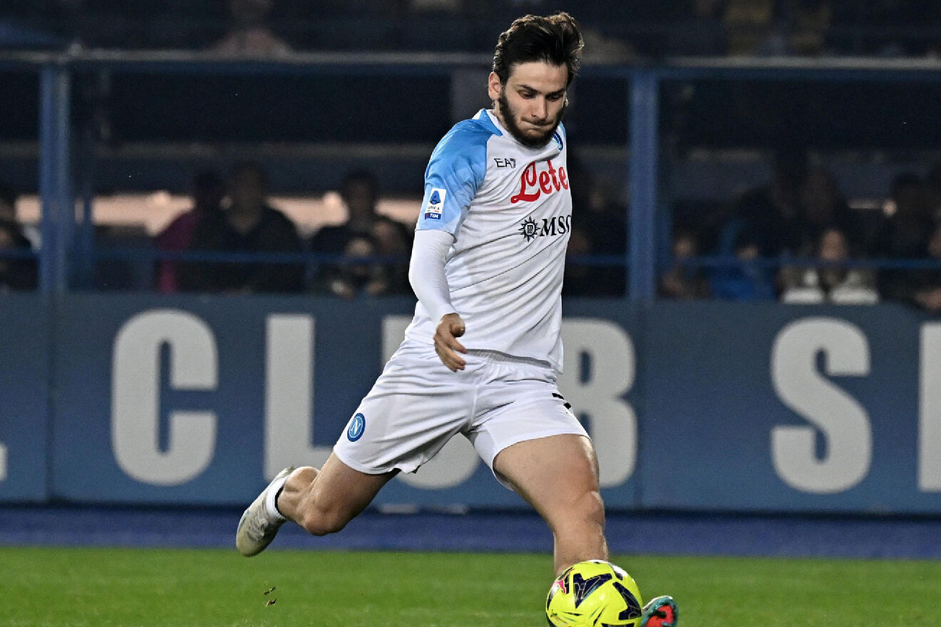 Serie A: El sueldo de Kvaratskhelia es un chollo: "Eso se lo pagan en ...