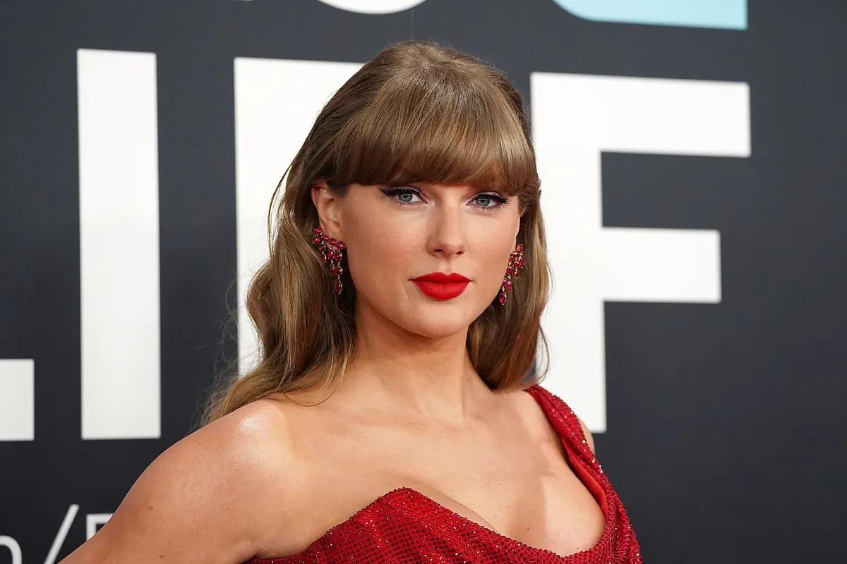 Swifties share a theory that would reveal the producers of Taylor Swift ...