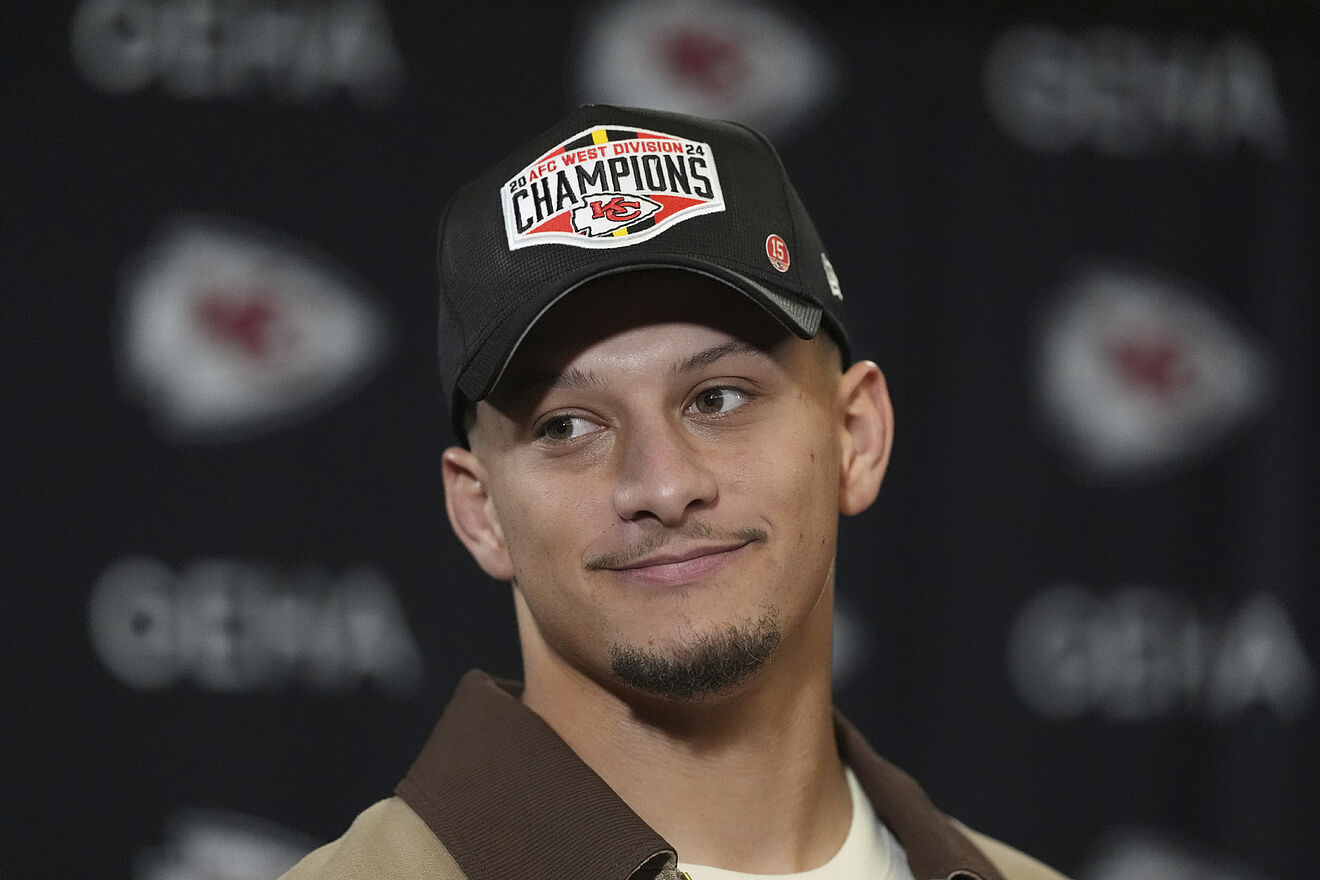 Patrick Mahomes is overwhelmed and concerned about his body's response ...