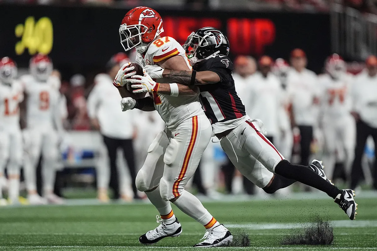 Sports analyst accuses Taylor Swift for Travis Kelce's bad form | Marca