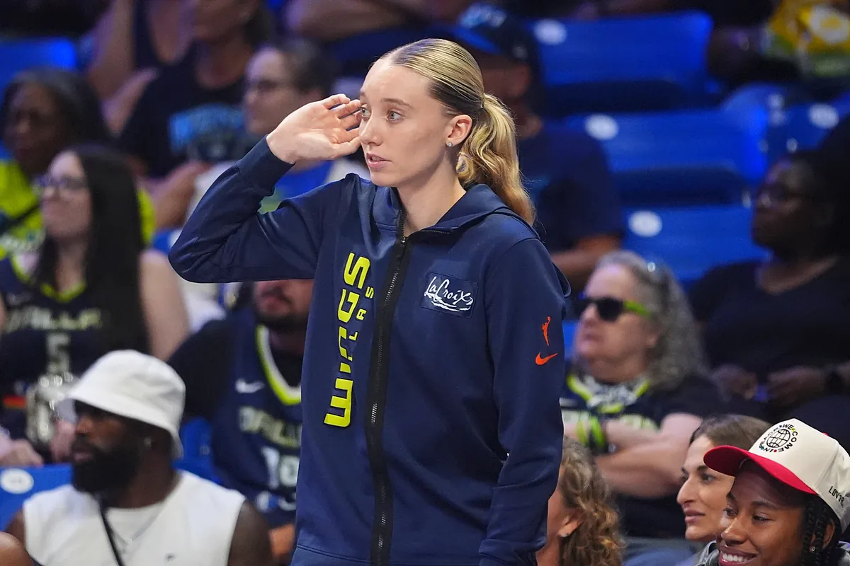 Paige Bueckers makes waves and WNBA history with strong performance ...