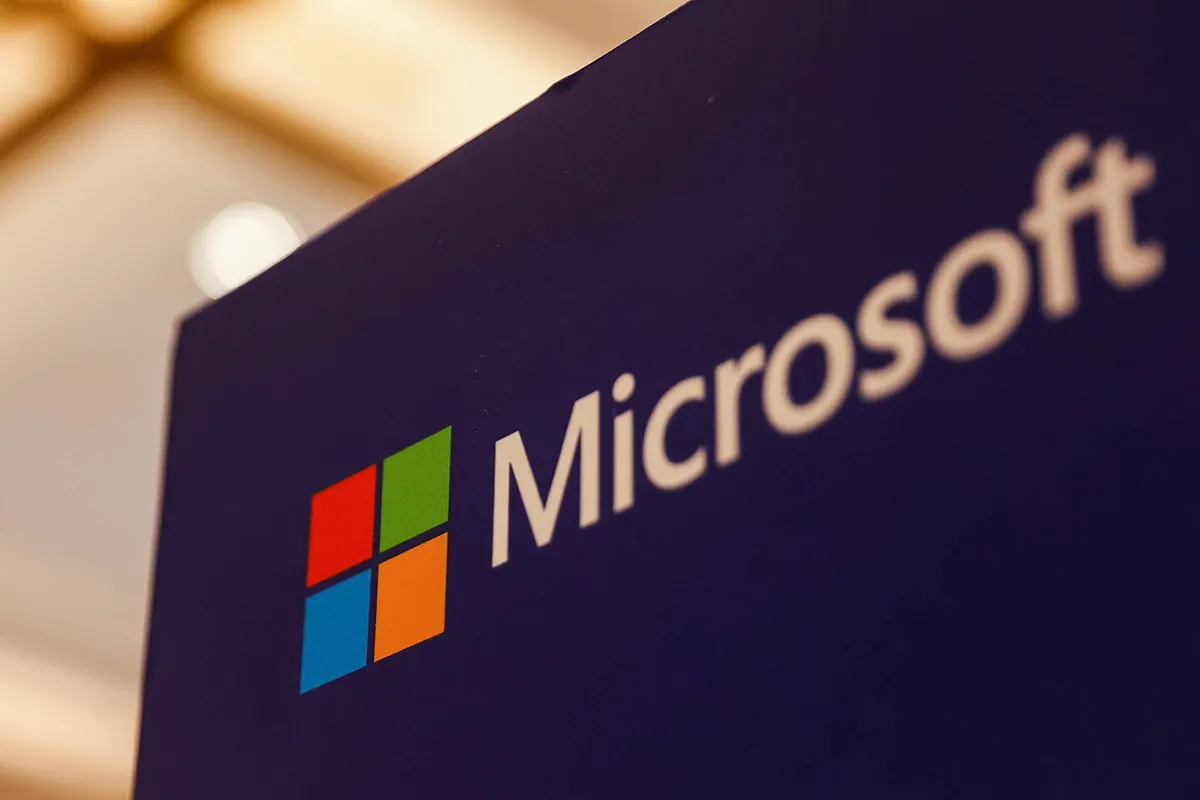 A Microsoft glitch leaves thousands of users without tools such as ...