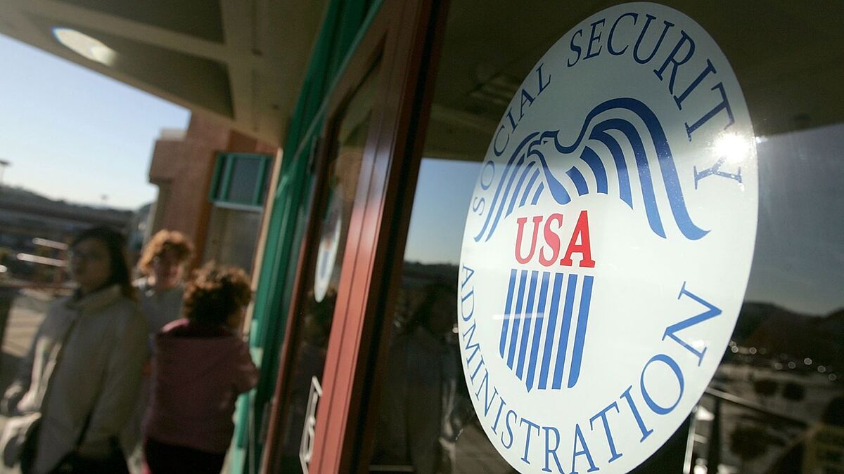 Supplemental Security Income vs Social Security: What are the ...