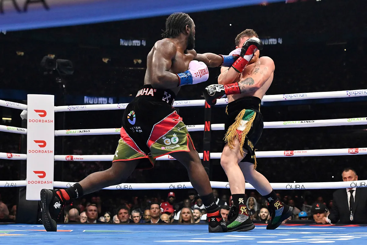 Terence Crawford trolls Canelo Alvarez fans after his historic victory ...