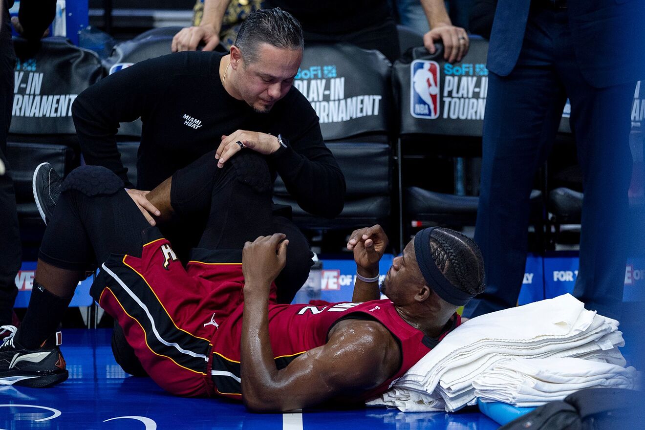 Miami Heat fear Jimmy Butler may have suffered a serious injury; will ...