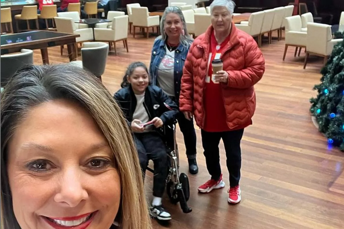 Randi Mahomes remembers mom Debbie Bates, pays heartfelt tribute on ...